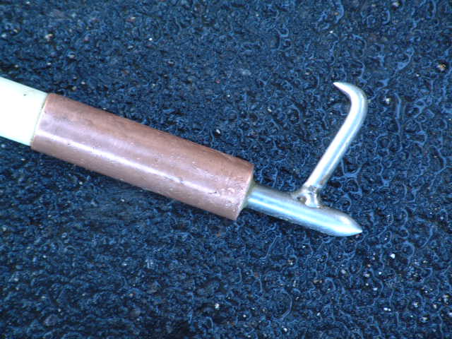 bullhook photo – Zoocheck